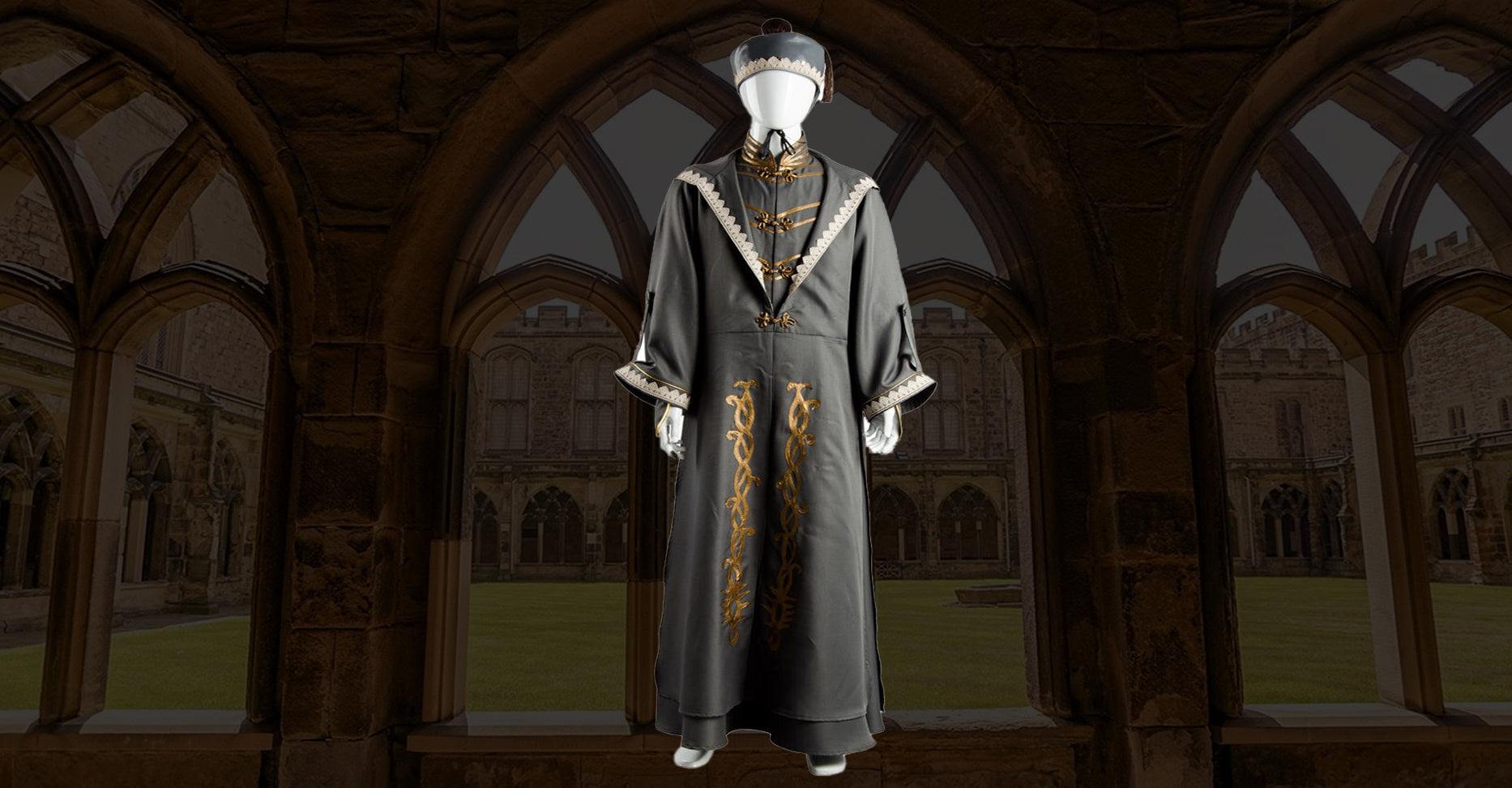 Garments & Robes – MerlinMorgana